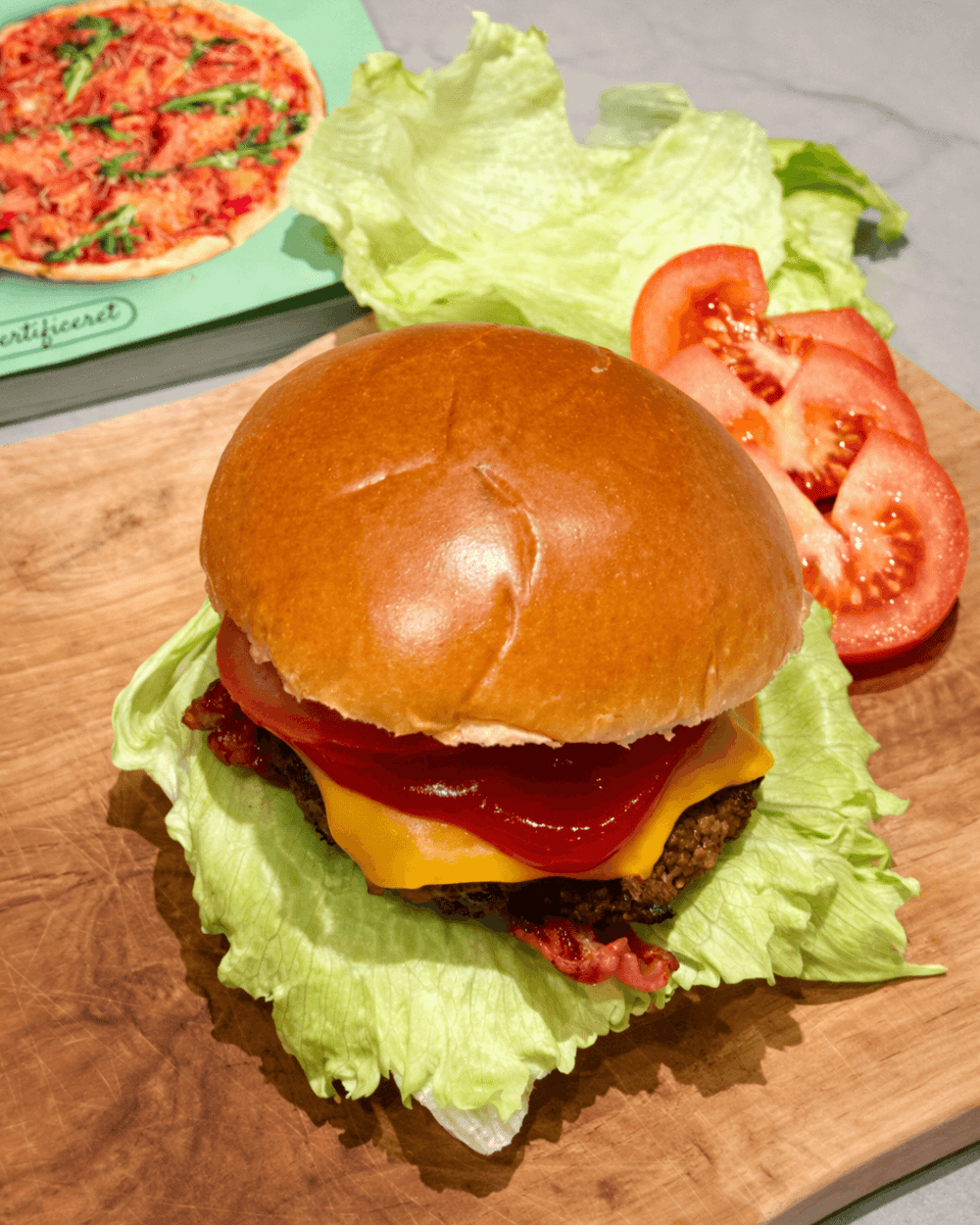 Cheeseburger med bacon – Smart Makro